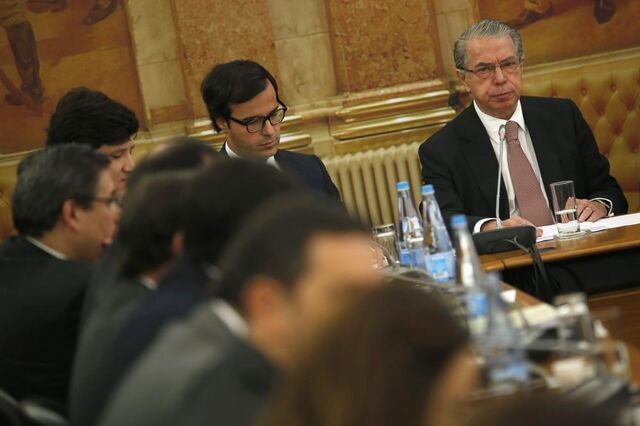 O verbo de encher - Eduardo Dâmaso - SÁBADO