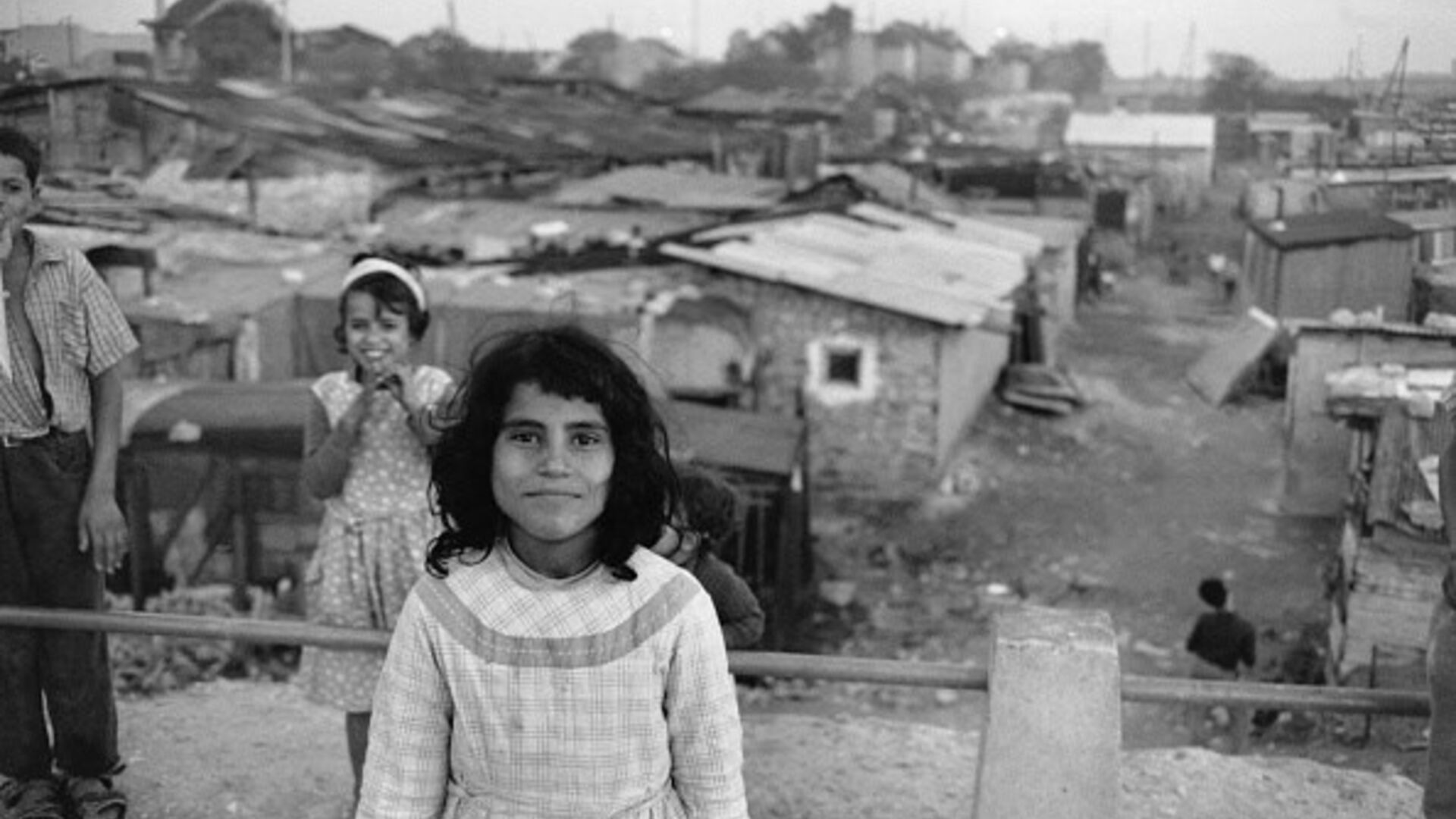 Marcelo homenageia francês que ajudou emigrantes portugueses - Vida ...