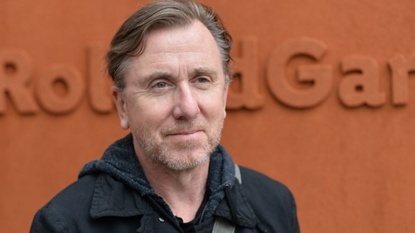 Tim Roth confessa ter sido violado pelo avô. Tal como o pai - Social ...