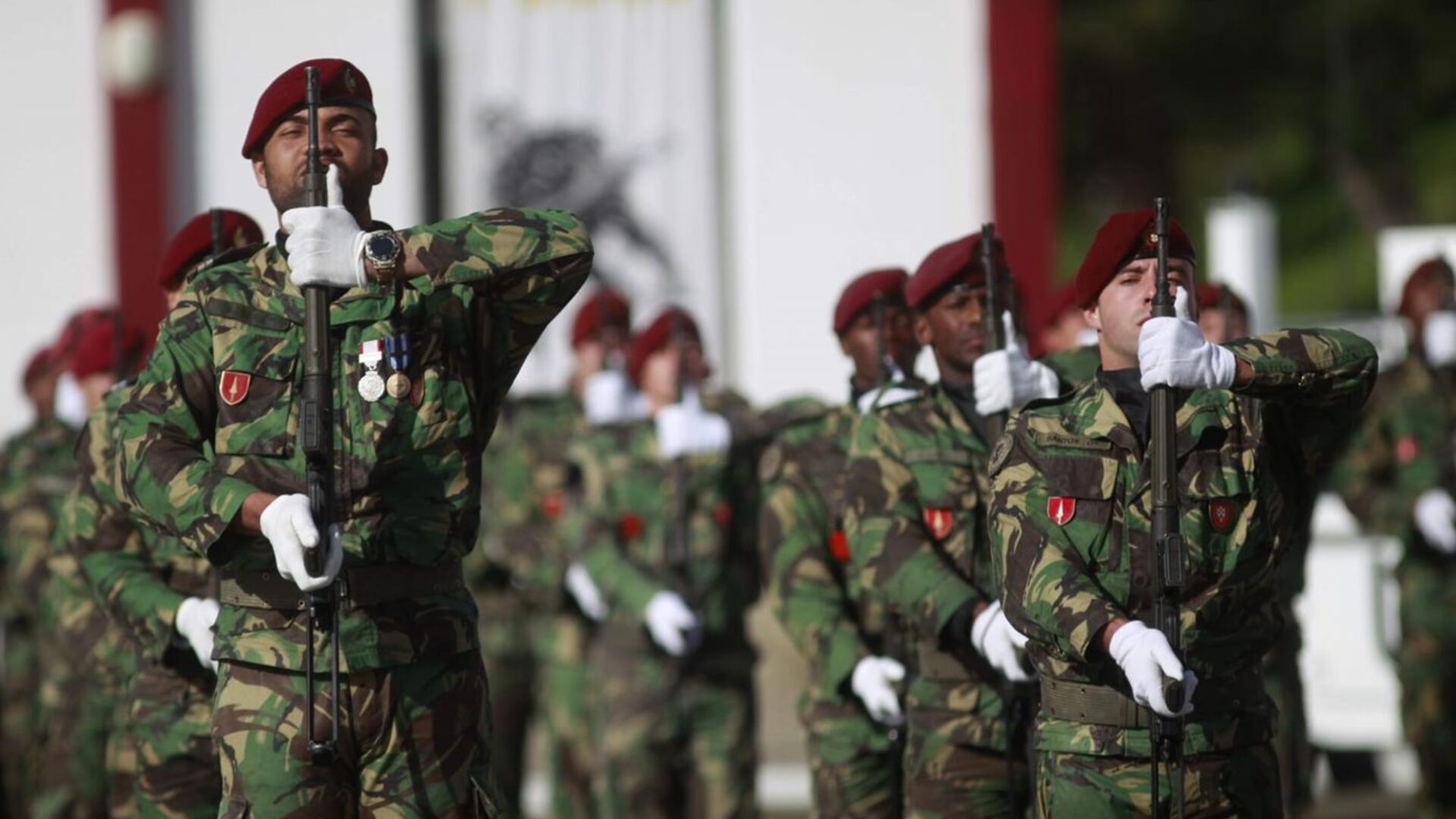 Novo curso de comandos vai permitir mais descanso - Última Hora - SÁBADO