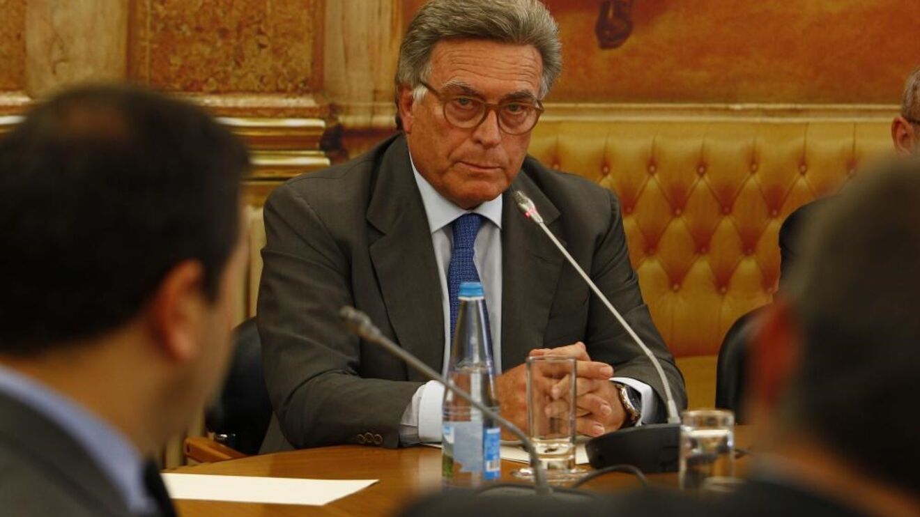 As várias versões de Hélder Bataglia - Portugal - SÁBADO