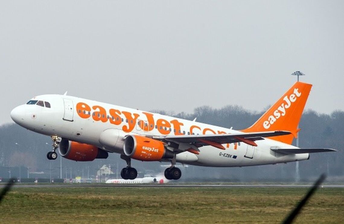 Easyjet lança nova rota Porto-Málaga a partir de abril - Dinheiro - SÁBADO