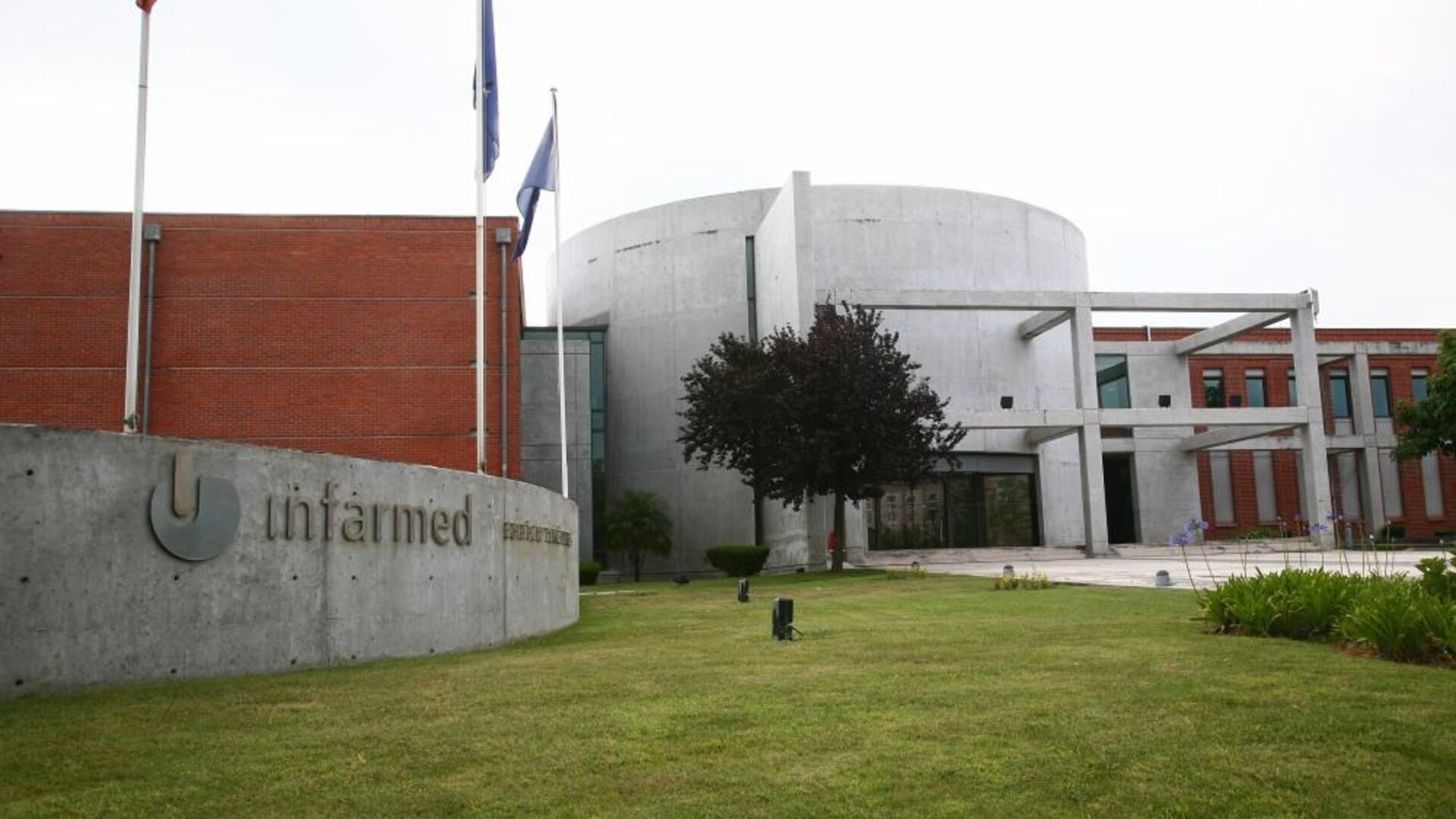 Infarmed proíbe exportação de 60 medicamentos em novembro - Portugal ...