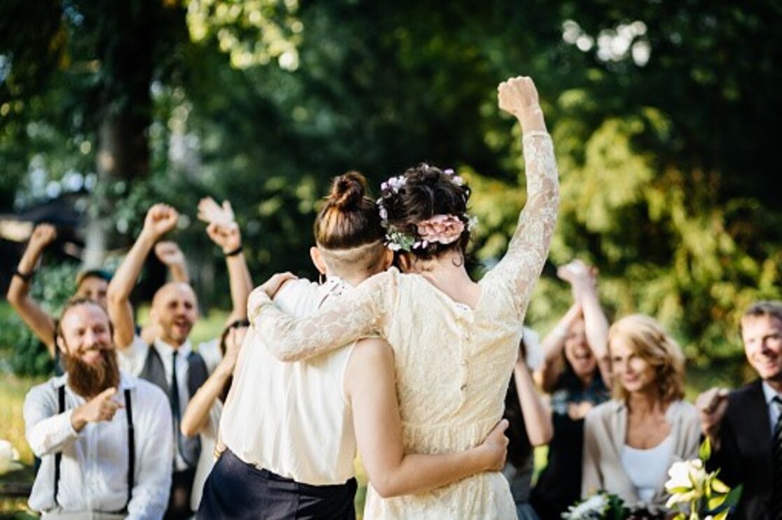 Equador Reconhece Casamento Entre Pessoas Do Mesmo Sexo Mundo SÁbado