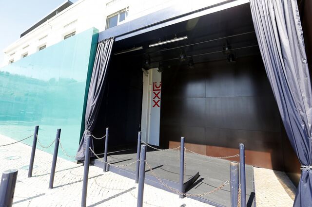 Há 20 anos abriu o Lux-Frágil, espaço que é mais do que uma discoteca ...