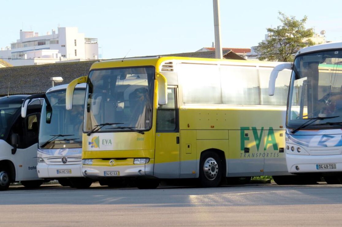 Grupo Barraqueiro com combustível para "mais um ou dois dias ...
