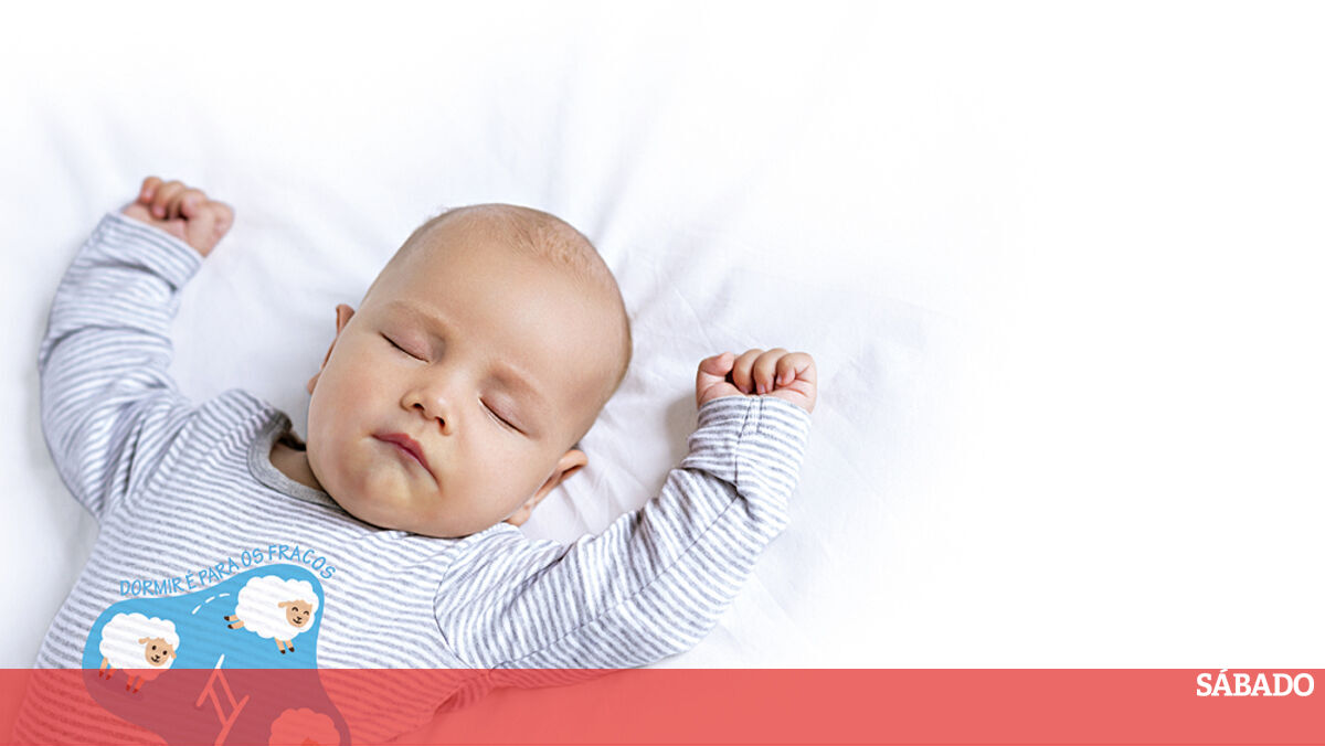 Adormecer um bebé parece tarefa fácil. Mas não é - Vida - SÁBADO