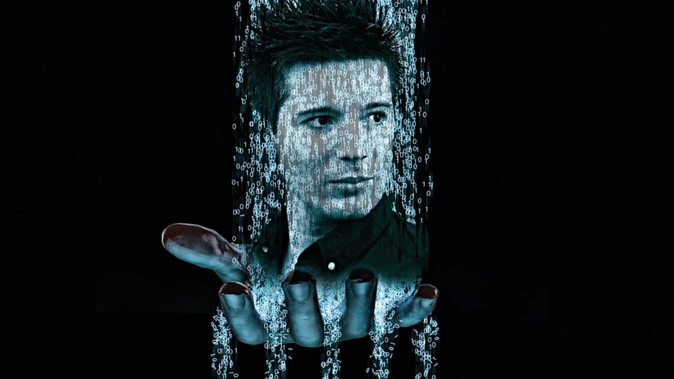 Rui Pinto admite ser um pirata informático... - Portugal - SÁBADO