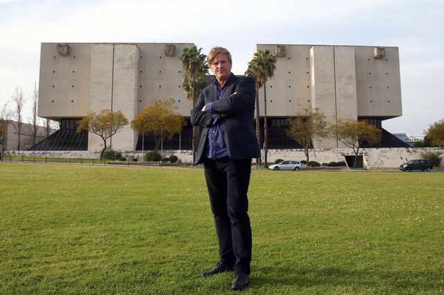 Duncan Simpson: "A PIDE oferecia uma via profissional a pessoas sem ...