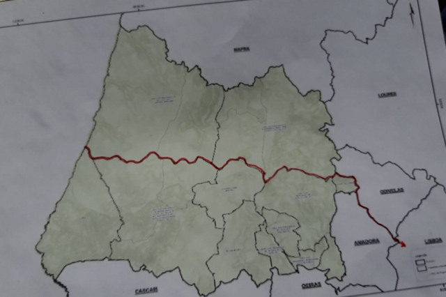 Ciclovia alternativa ao IC19? É bom, mas não chega - Portugal - SÁBADO
