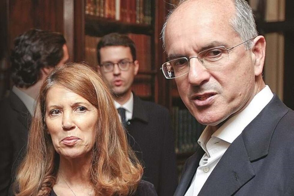 Mulher de João Rendeiro limpa 303 mil euros no perdão fiscal - Dinheiro ...