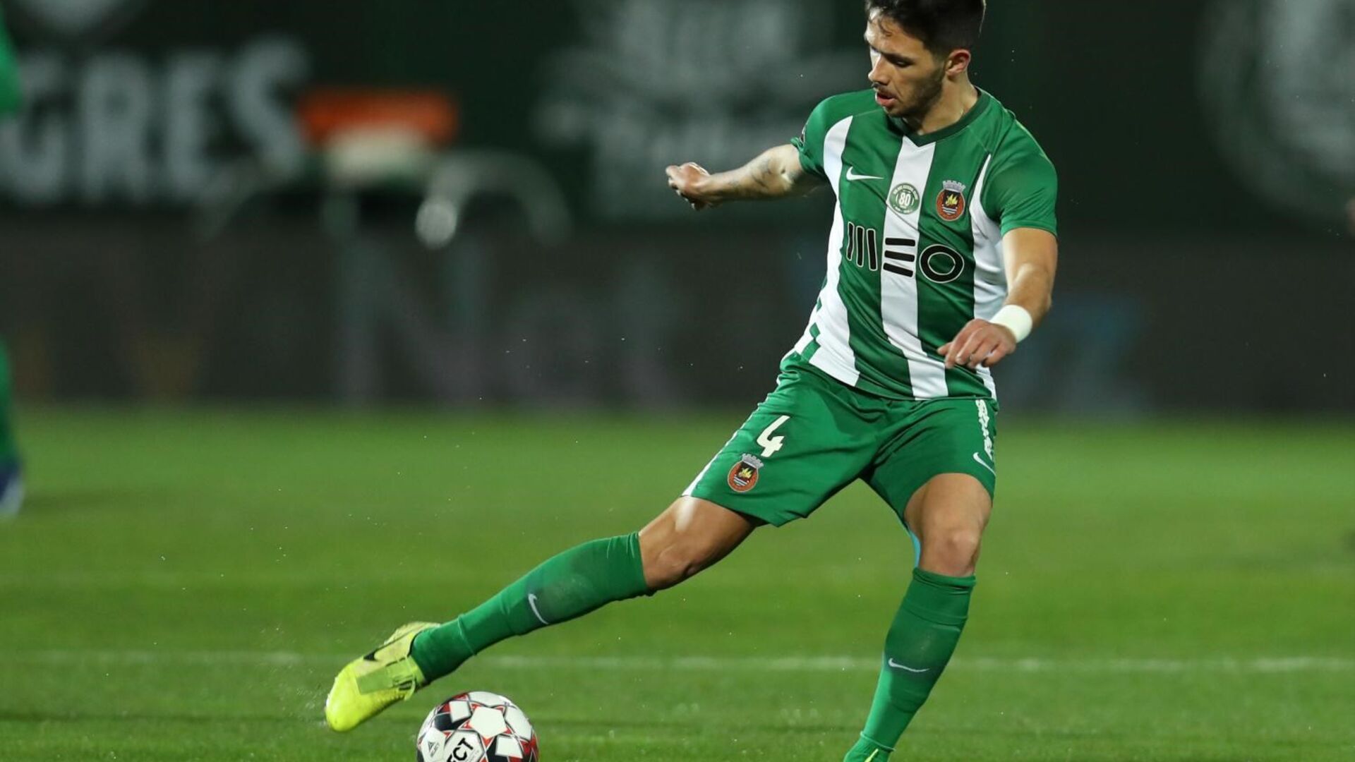 Futebolista Nélson Monte conseguiu fugir da Ucrânia até à Roménia ...