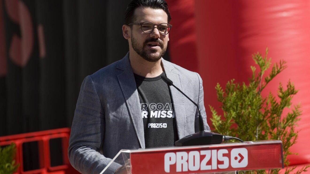 Como o dono da Prozis foi vitaminado com €18,5 milhões de fundos ...