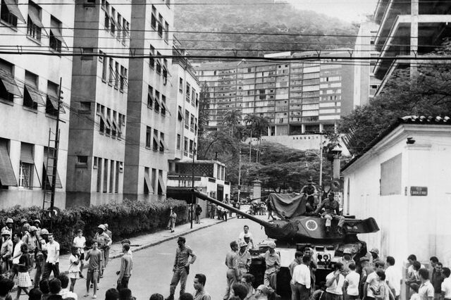 O Púcaro Búlgaro chegou às livrarias. Agora a sério, ri de quê ...
