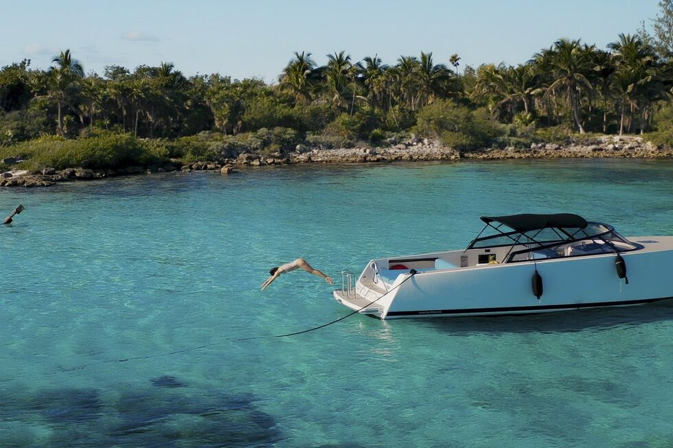 "Summer Job": que reality show é este da Netflix? - Televisão - SÁBADO