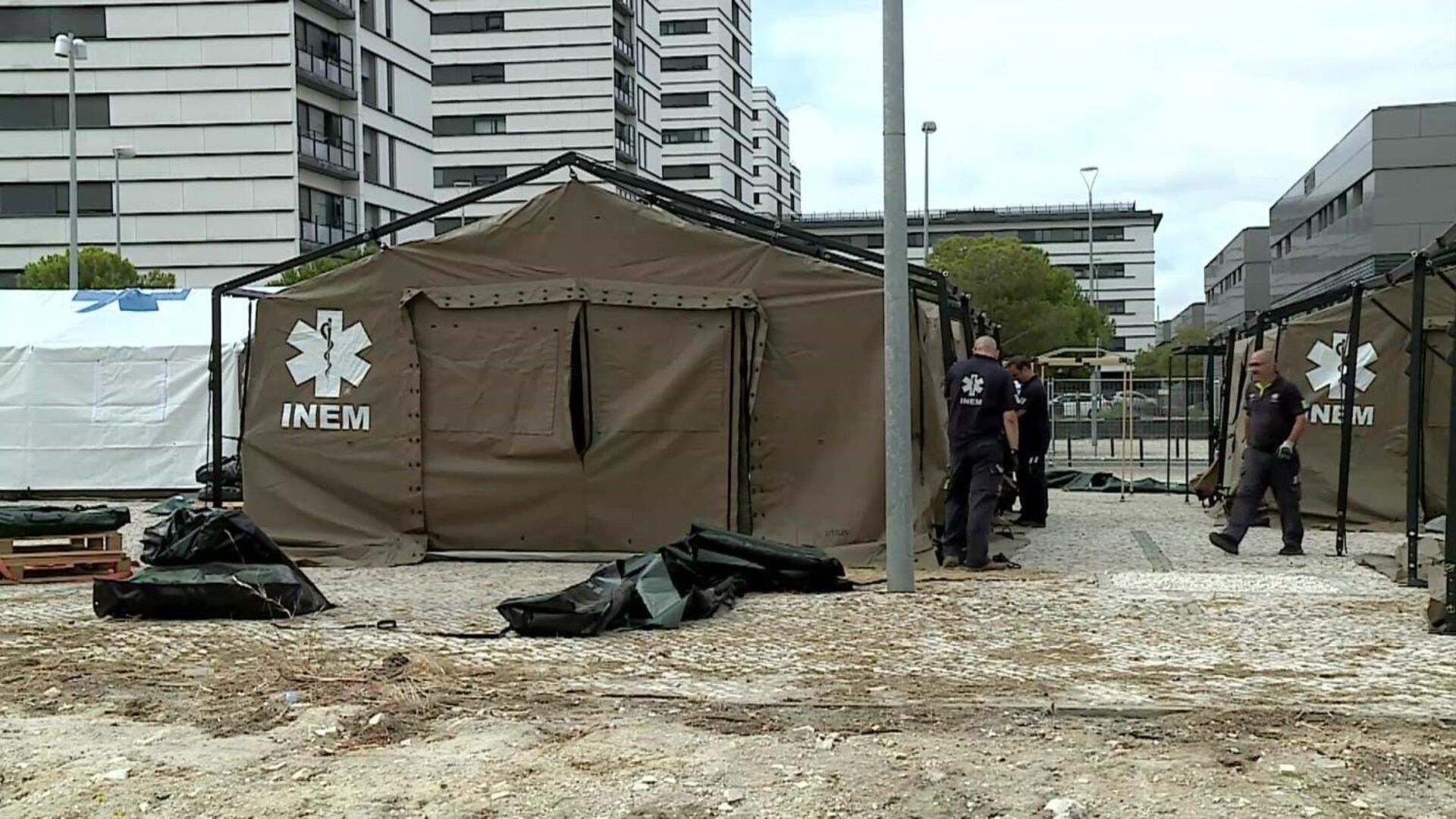 JMJ: INEM monta hospital de campanha capaz de atender 100 pessoas por ...