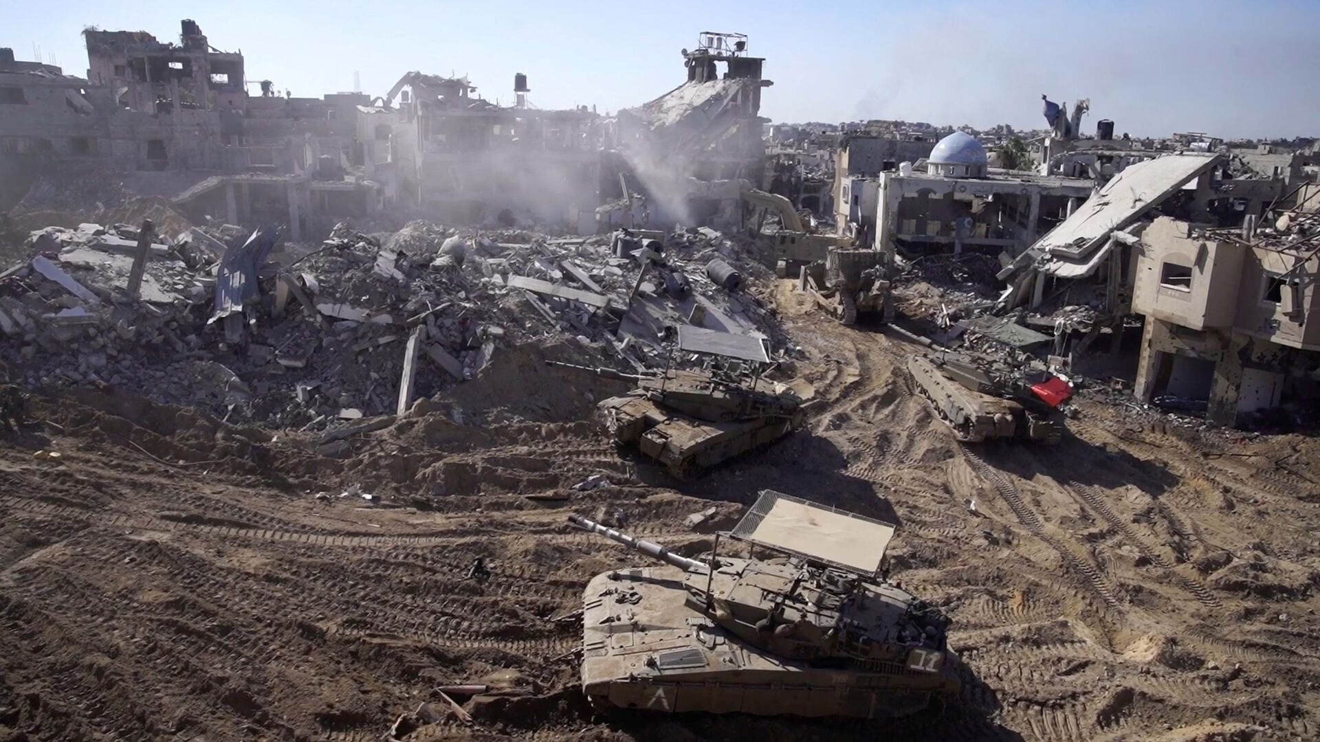 Gaza. 134 palestinianos regressaram a casa no primeiro dia da trégua ...