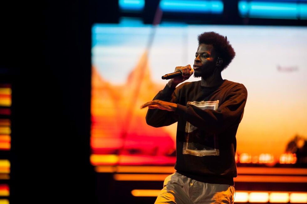 Carolina de Deus e Papillon no Festival Ocean Spirit, em Santa Cruz ...