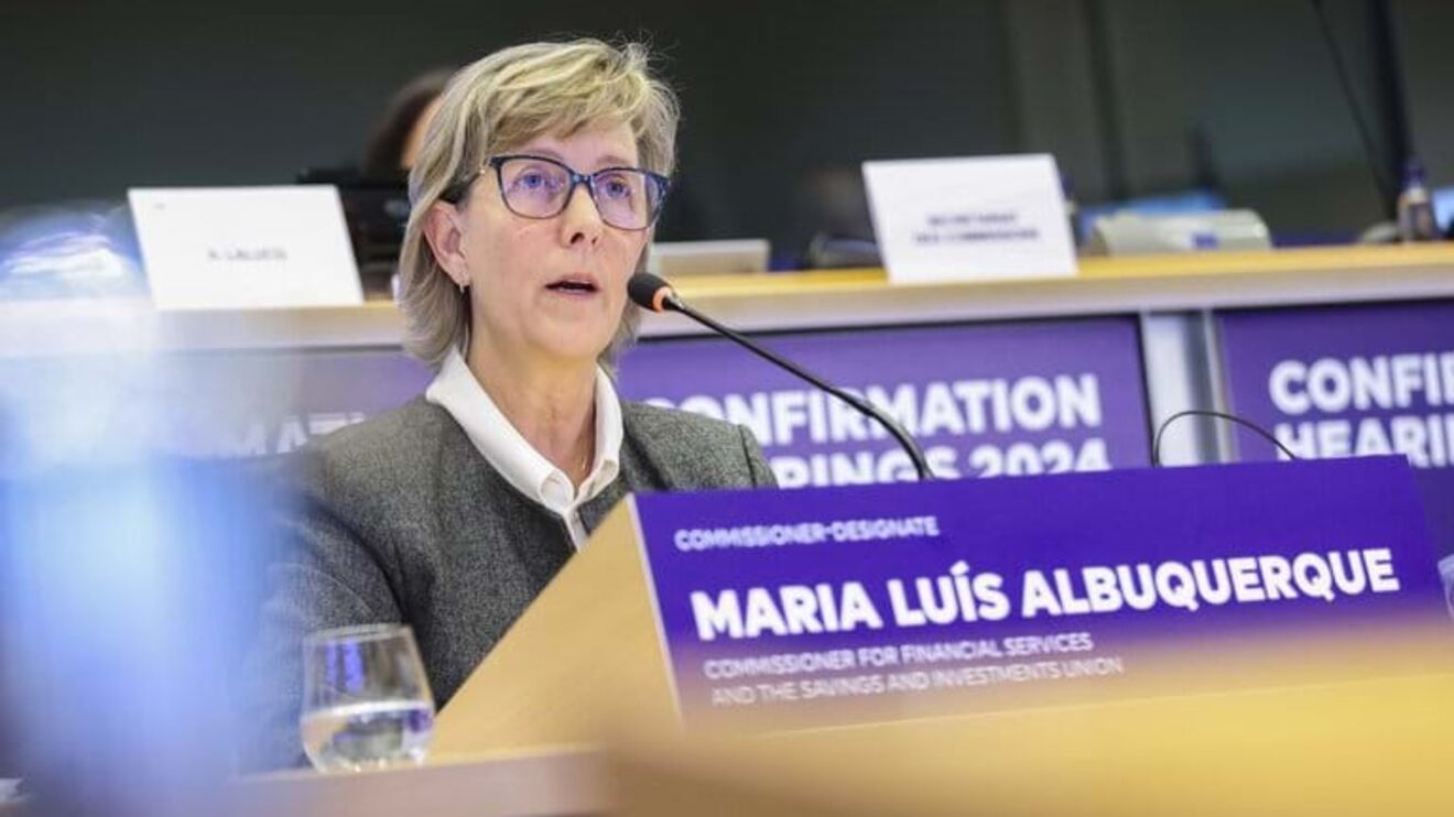 Maria Luís Albuquerque usa experiência na troika e é confirmada como ...