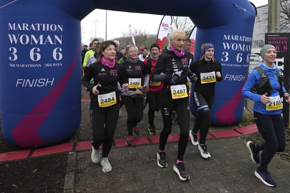 Ela correu uma maratona por dia em 2024. Agora, espera pelo recorde ...