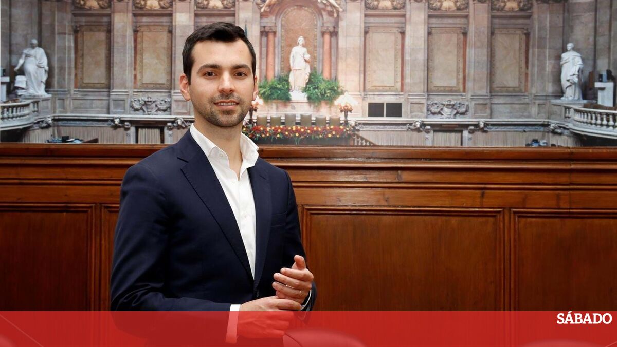 Ex-deputado da IL Bernardo Blanco senta-se na administração da ...