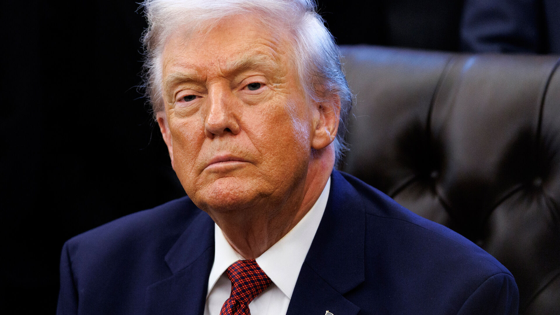 Trump diz que resolverá aquisição da Gronelândia "de forma branda" ou ...