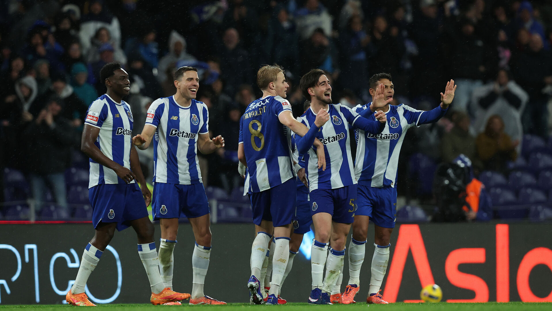 I Liga: FC Porto vence Gil Vicente e soma 11.º triunfo seguido ...