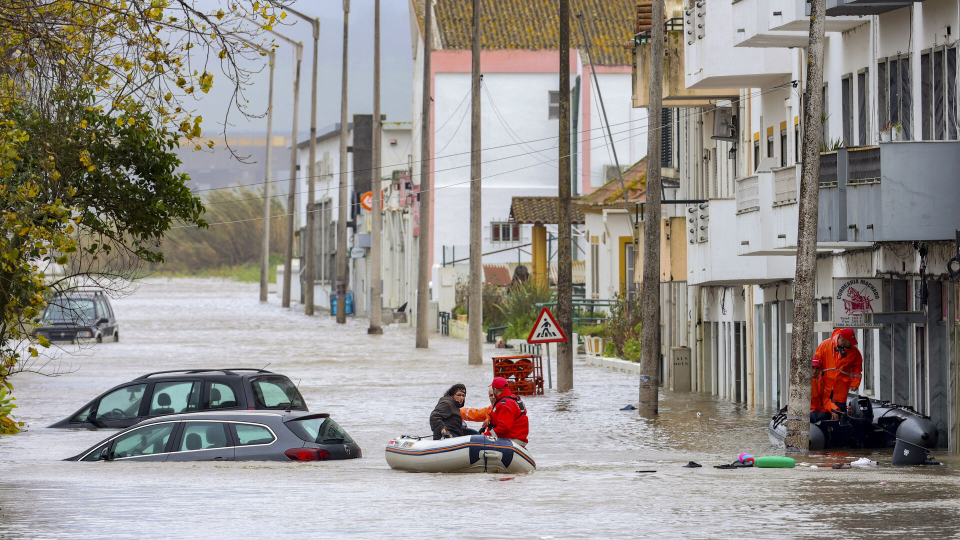 Mau tempo: Portugal enfrenta nova tempestade ainda sem recuperar da ...