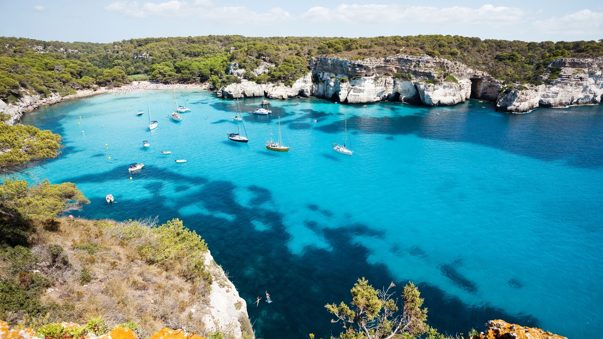 Maiorca e Menorca: Das praias ao património - Viagens - SÁBADO